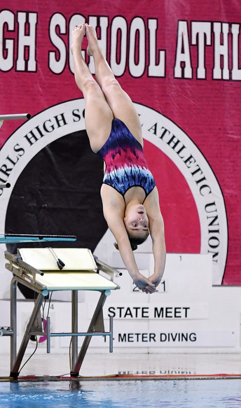 Tollefson ascends to podium | News, Sports, Jobs - Times Republican